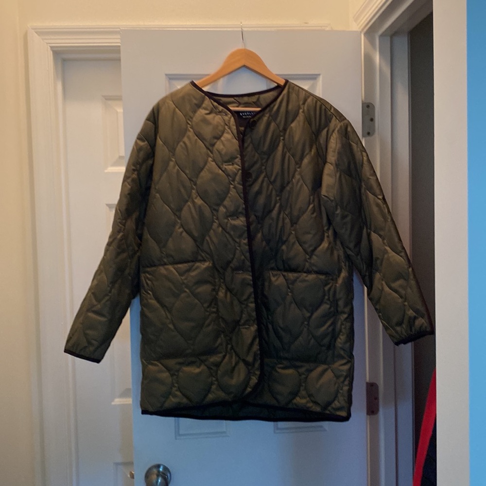 Everlane The Renew Quilted Mid-Length Liner Size M - Gem